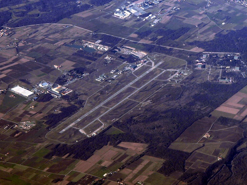 Austrian-Aviation-Art - Airports Areal Views