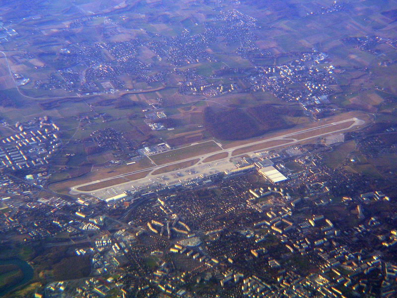 Austrian-Aviation-Art - Airports Areal Views